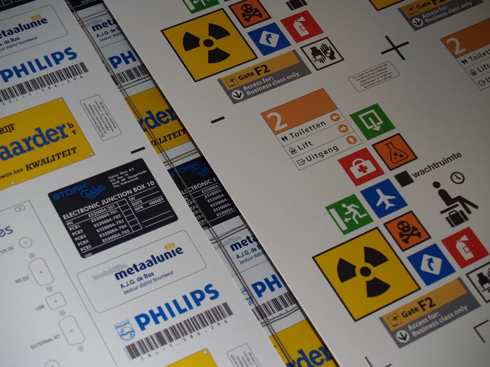 Machine commission name plates